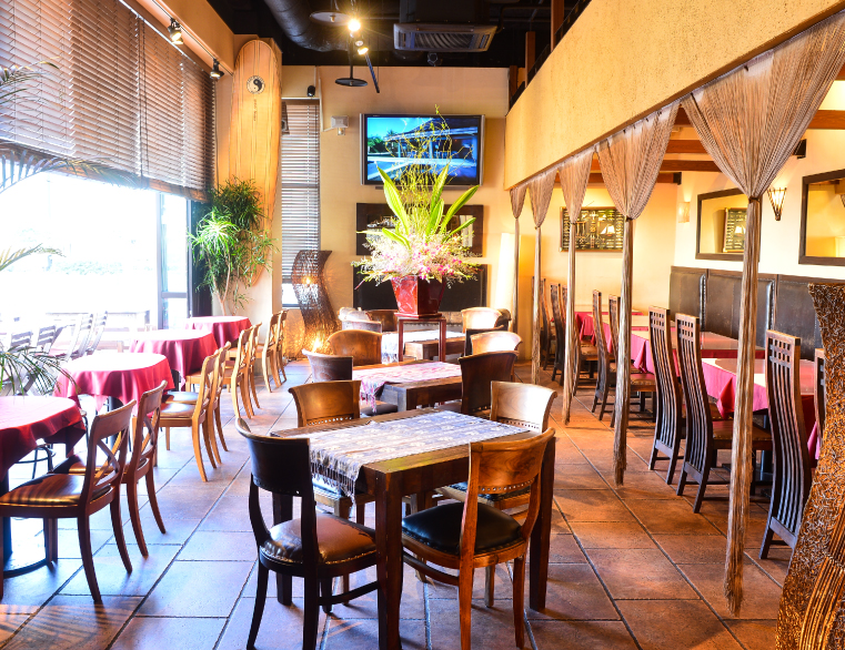 Bagus Bar -Shibaura Island- | Resort dining with an open terrace ...